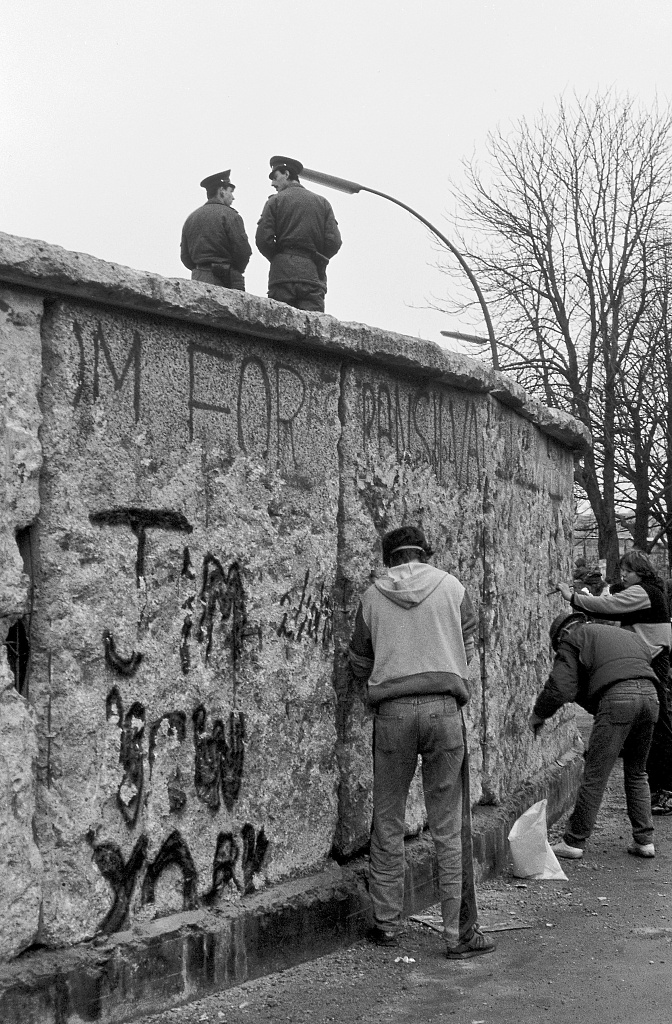 Mauerpark – Carlos Chávez